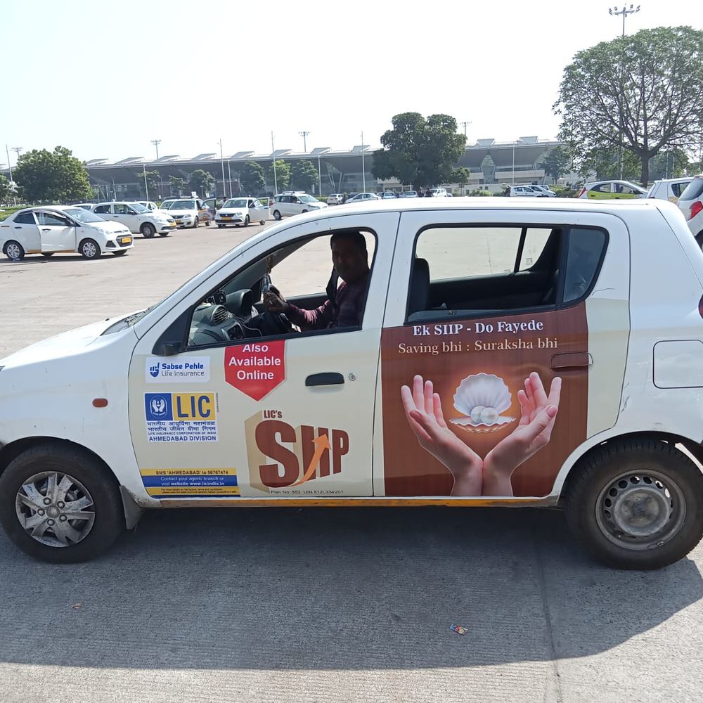 LIC x Wrap2Earn Cab Branding: A Remarkable Case Study